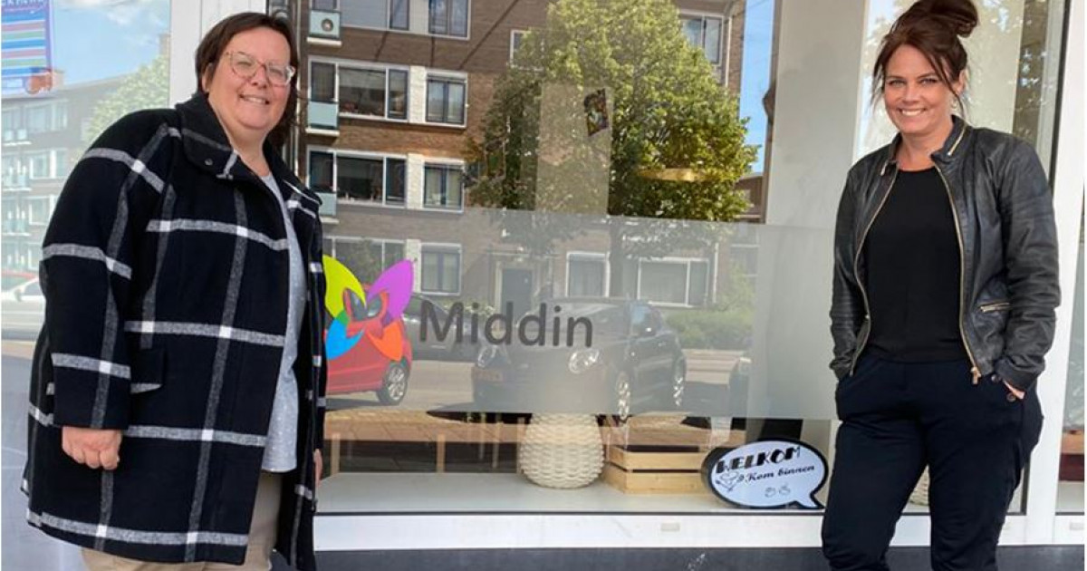 Nancy kan weer een bakkie doen bij het Trefpunt van Middin | Vereniging ...